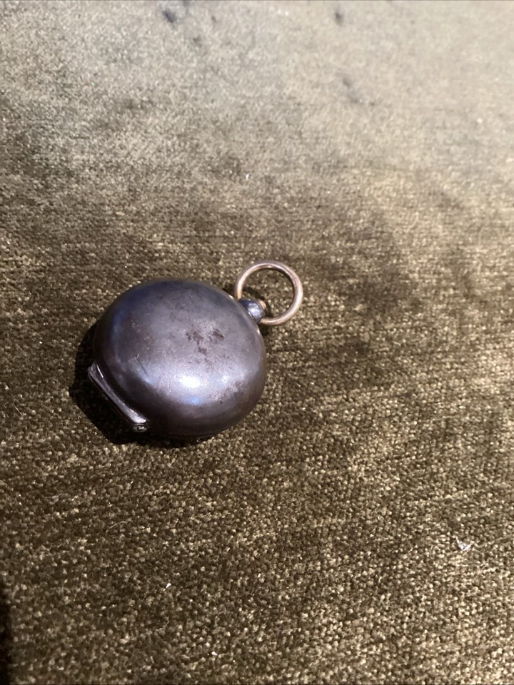 Antique Metal Sovereign Coin Holder 33 Mm Diameter Tarnished | eBay UK