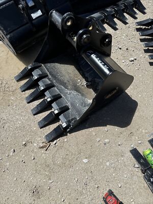 Geith Mini Excavator 30 Inch Bucket 40 Mm Pins | eBay