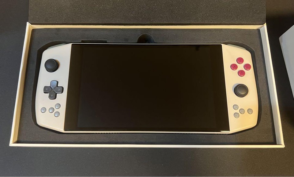 AyaNeo Aya Neo 2021 Pro Retro Power Edition Ryzen7 4800U 1TB Handheld ...