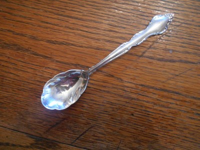 International Deep Silver 1965 WAKEFIELD Pattern Sugar Spoon IS ...