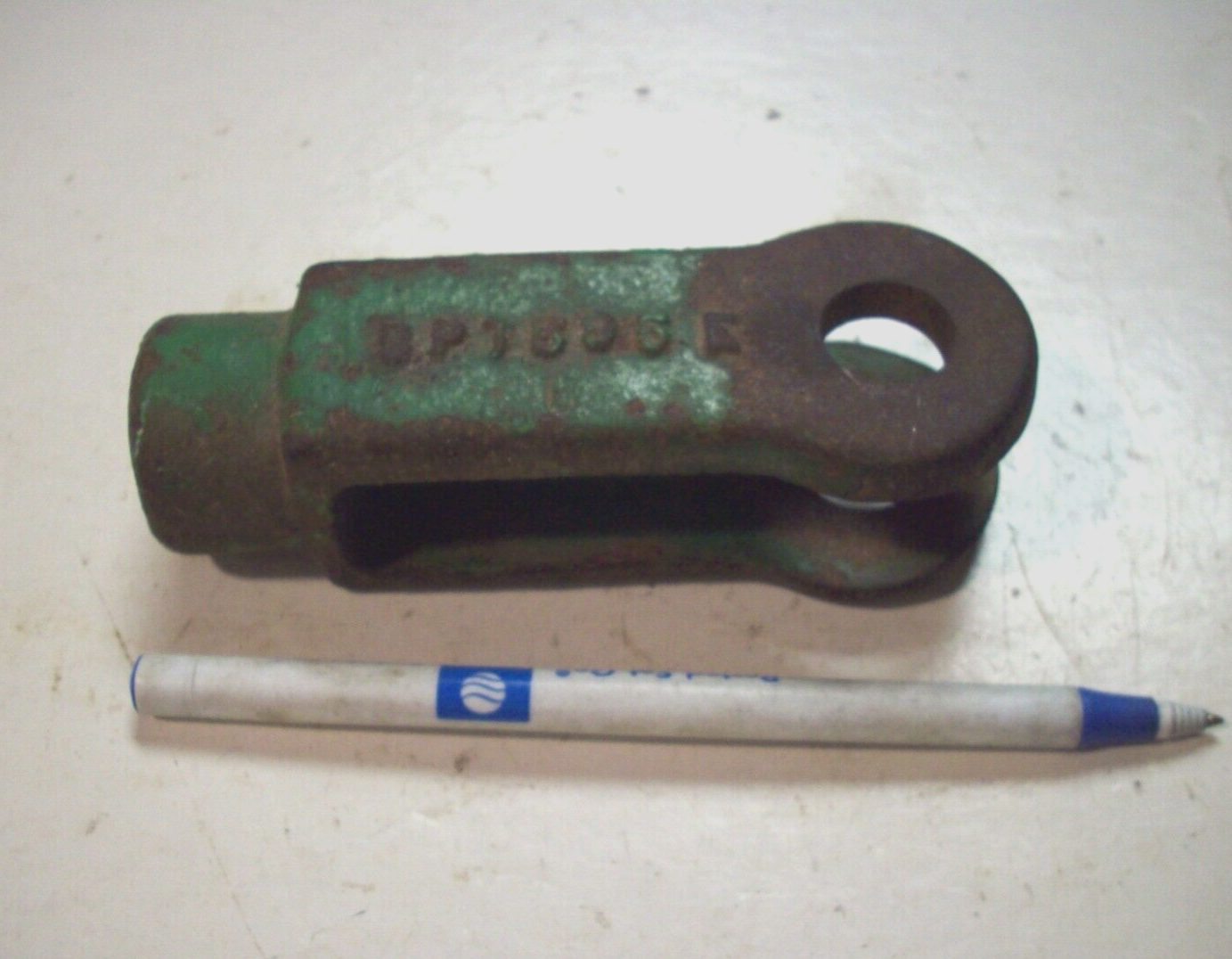 JOHN DEERE TRACTOR IMPLEMENT HITCH CLEVIS BP1595 E VINTAGE | eBay