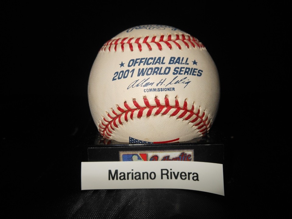 MARIANO RIVERA SIGNED 2001 WORLD SERIES FLAG 1ST PITCH BASEBALL NEW ...