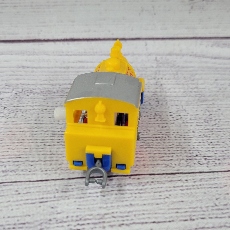 Plastic wind-up toy train engine 1/64 Scale | eBay