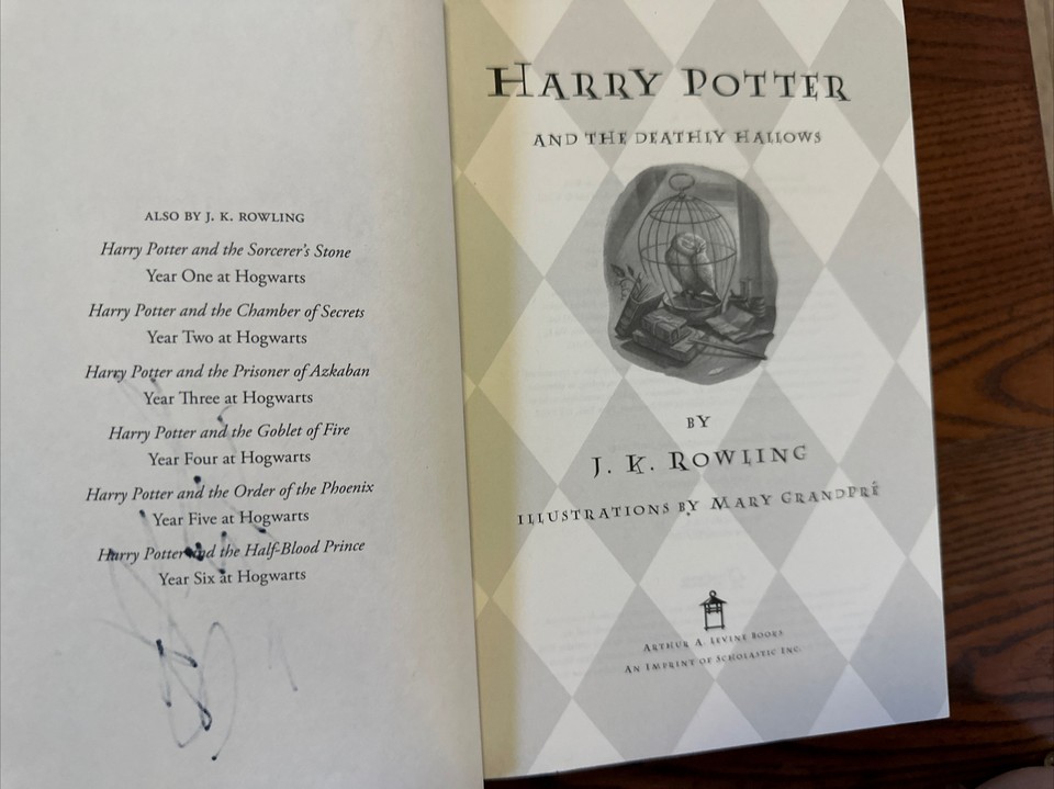 Daniel Radcliffe Signed Harry Potter Deathly Hallows In Person. Hard ...