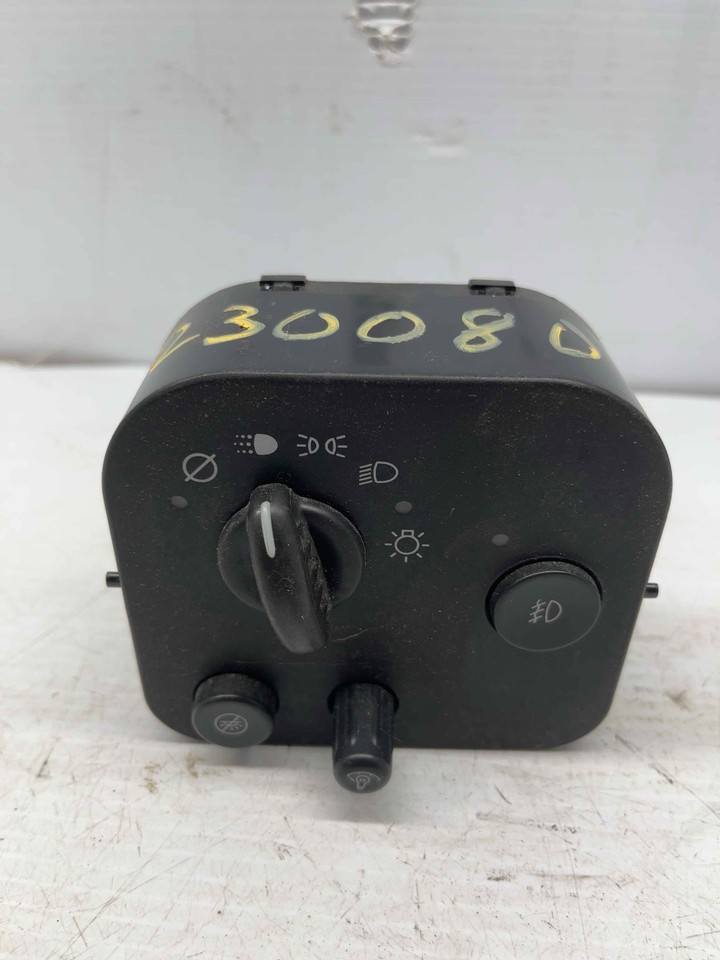 2003 - 2006 Chevy Trailblazer EXT Headlight Switch (dash Mtd) | eBay