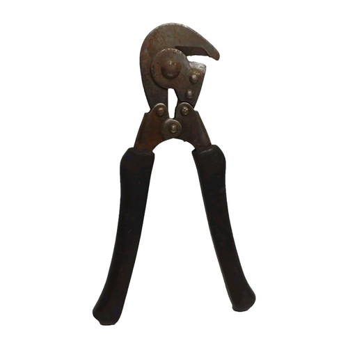 Vintage WWII US Military WSCO Barbed Wire Cutters Dated 1945 “Parrot ...