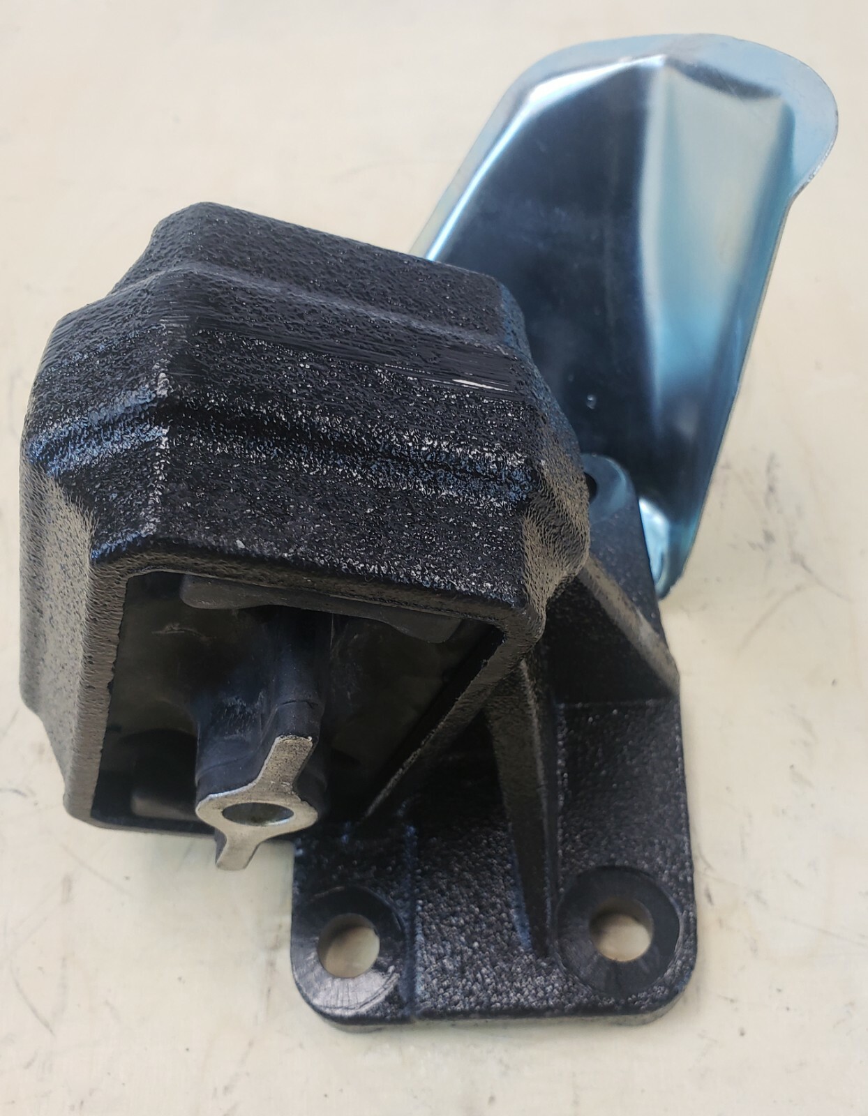 3410 Engine Mount Front Right for Dodge Ram 2500 3500 6.7L 52121815AC ...