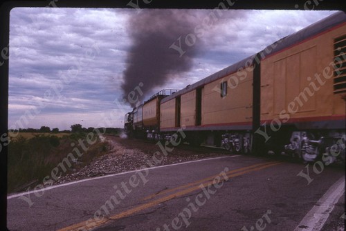 sl02 Original Slide 1990 Union Pacific RR Railroad Train in Motion 777a ...