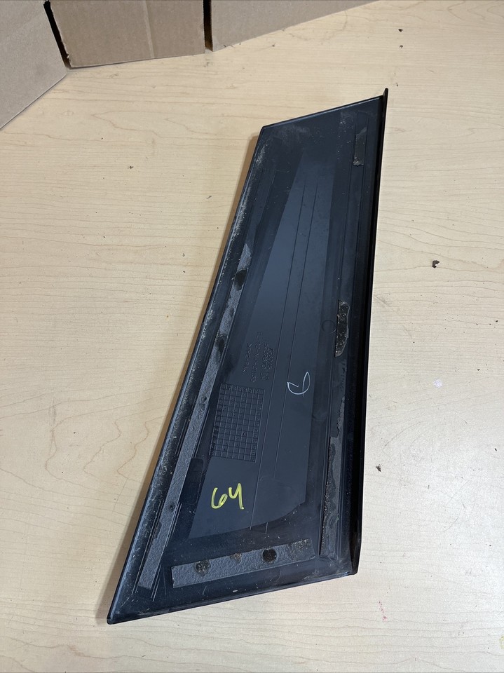 08-12 Buick Enclave Driver Rear Quarter Window Plastic Moulding Trim LH ...