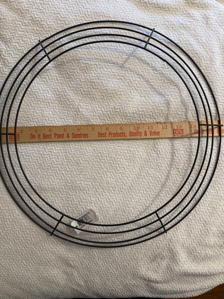 Lot of 5 Mixed Round Metal Wire Wreath Frames - some NWT | eBay