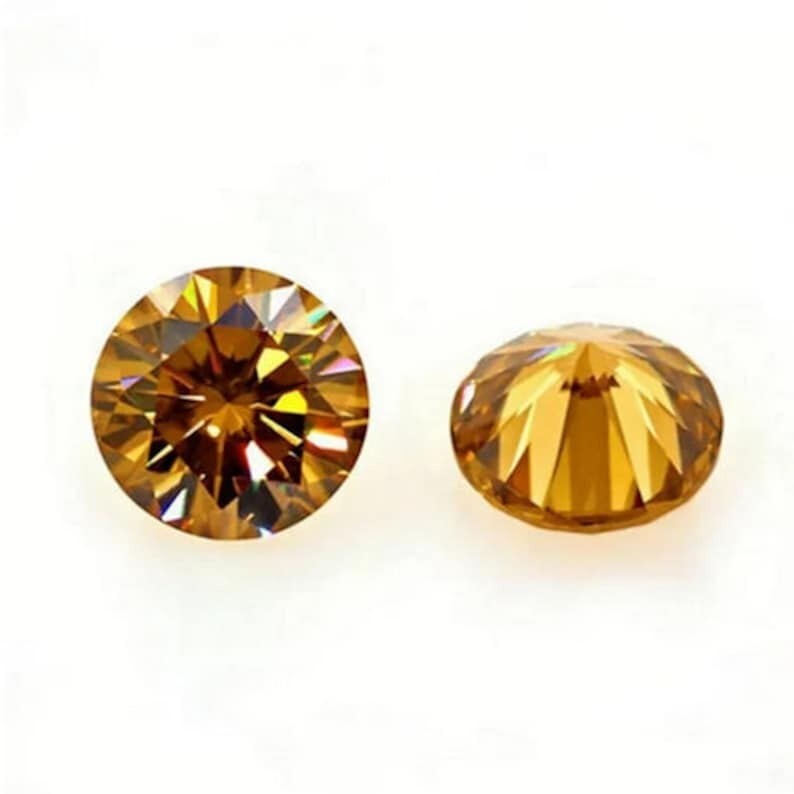 Natural diamond Certified 14 crt Yellow Color Round Cut VSS1 Clarity D ...
