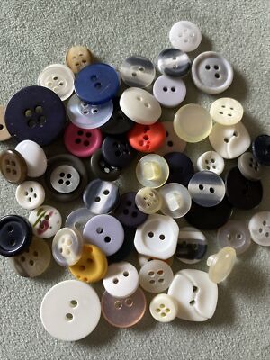 Vintage Buttons Retro Bulk Sewing Mixed Colours Mix Lot 20 064 | eBay ...