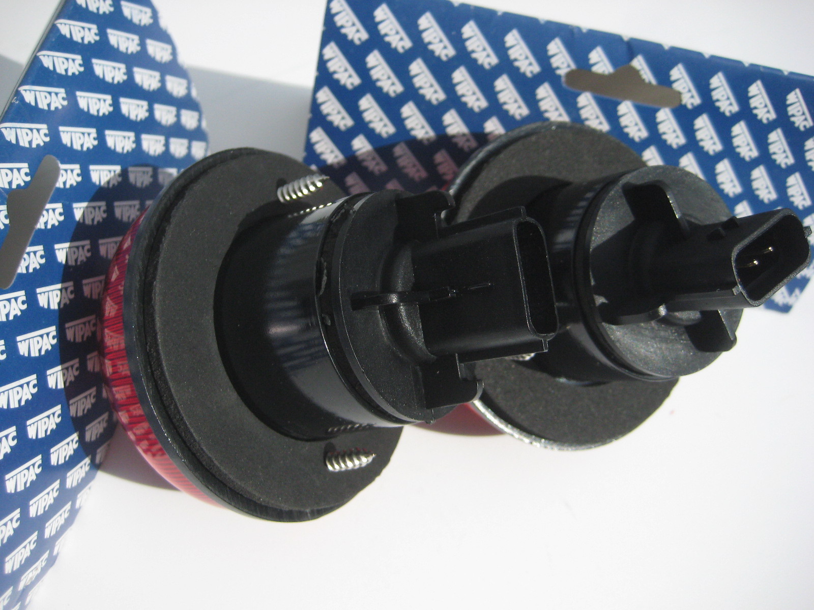 Land Rover Defender TD5, 300TDI, Rear Stop & Tail Light Set, AMR6516 ...