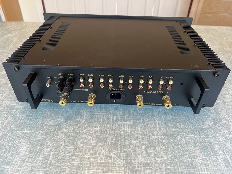 Restek Challenger hifi amplifier - Excellent condition and everything ...