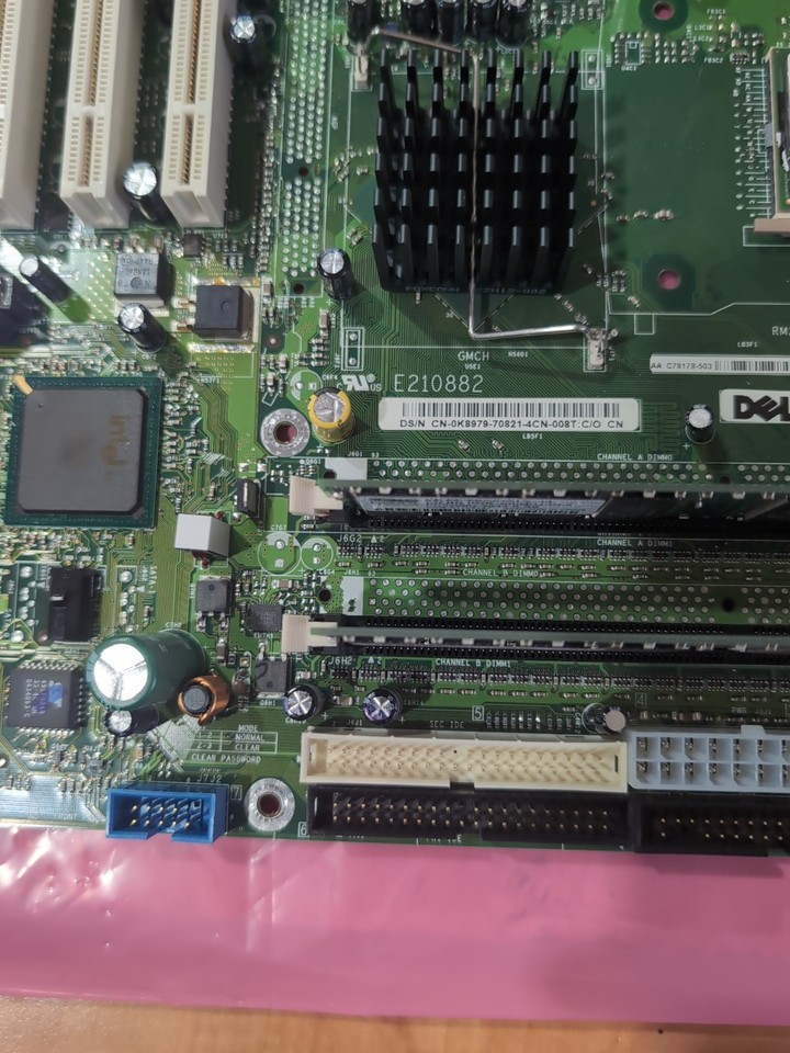 Dell K8979 System Board For Dimension 3000 0K8979 W/512 Mb, Celeron D ...