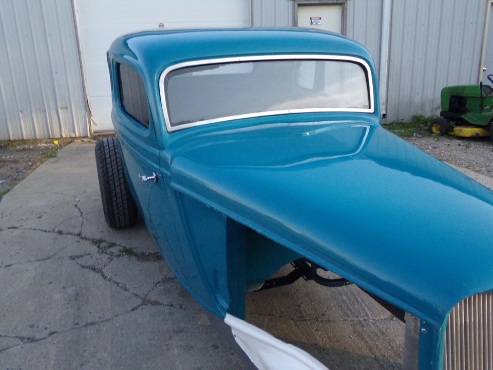 Reproduction 33/34 Ford 5 window body and chassis | eBay