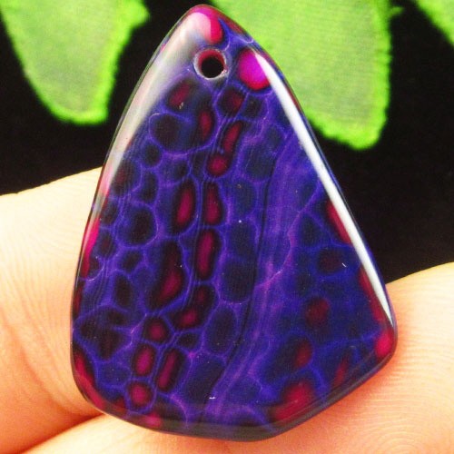 28x21x3mm Purple Fire Agate Triangle Pendant Bead H91339 | eBay