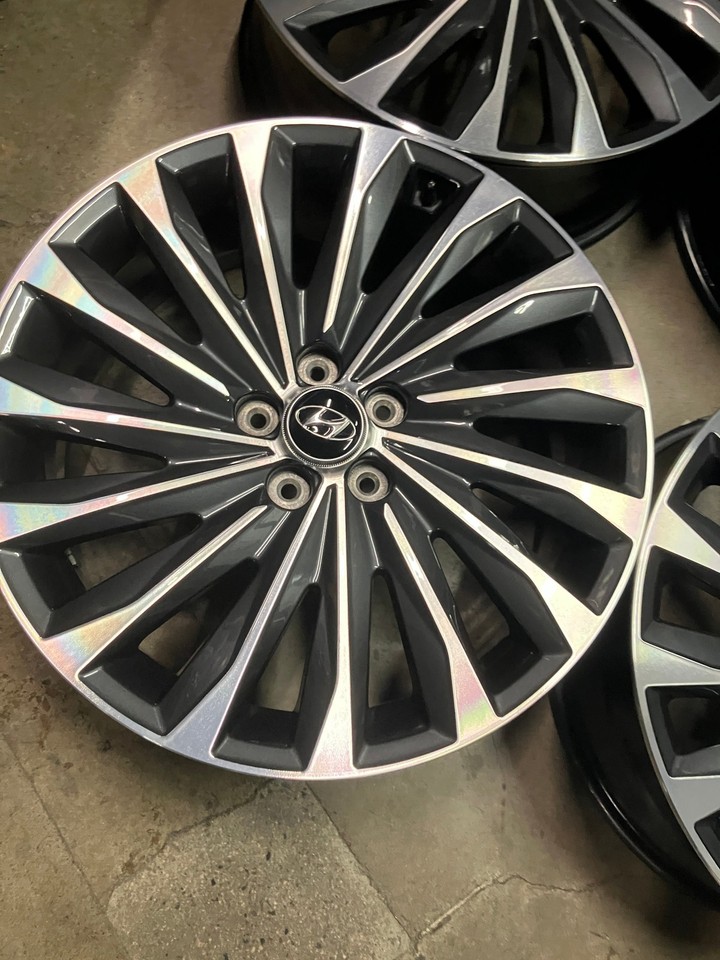 Four 2025 Hyundai Palisade Calligraphy Factory 20 Wheels Oem 71048 Rims ...