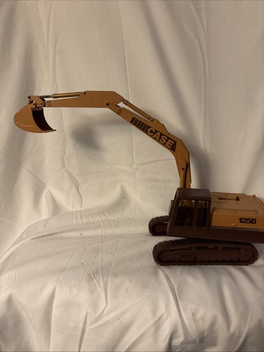 Conrad GmbH Model 2965 Case Excavator 125B Made in West Germany 🇩🇪 1:35 ...