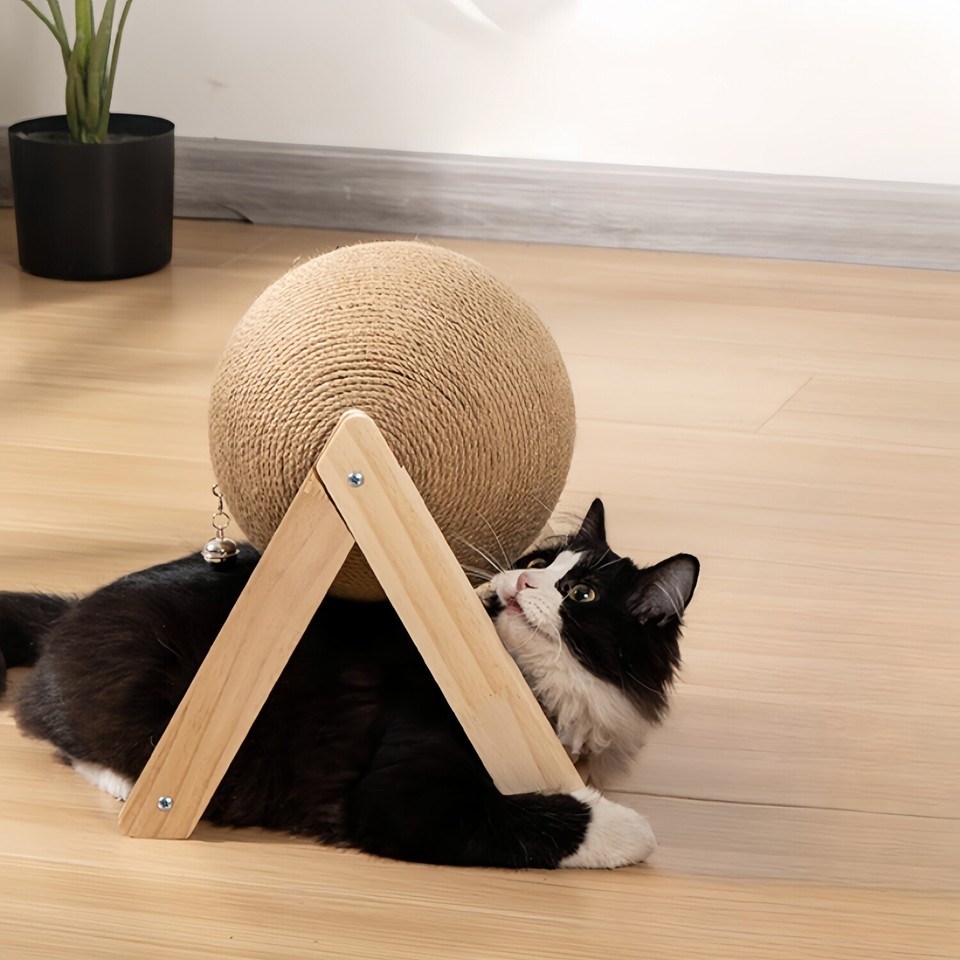 Natural sisal ball cat toy, upright cat scratching ball self ...