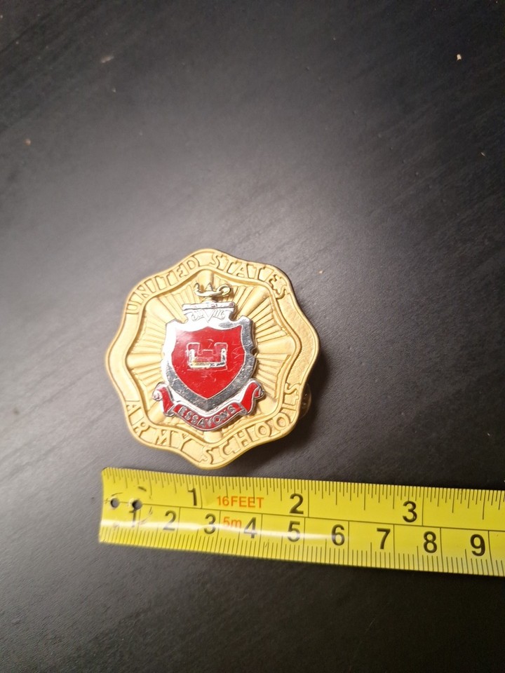 US ARMY ENGINEERS SCHOOL - 2 INCH PIN- G-23 | eBay