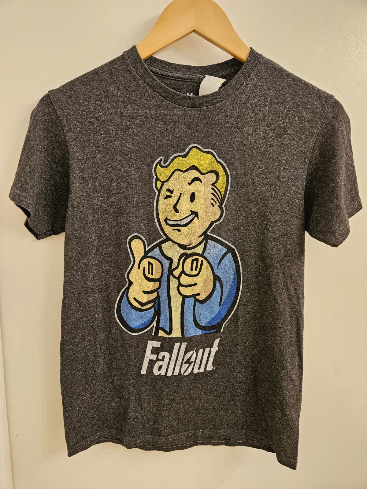 BETHESDA FALLOUT VIDEO GAME CHARCOAL GRAY SIZE S T-SHIRT | eBay