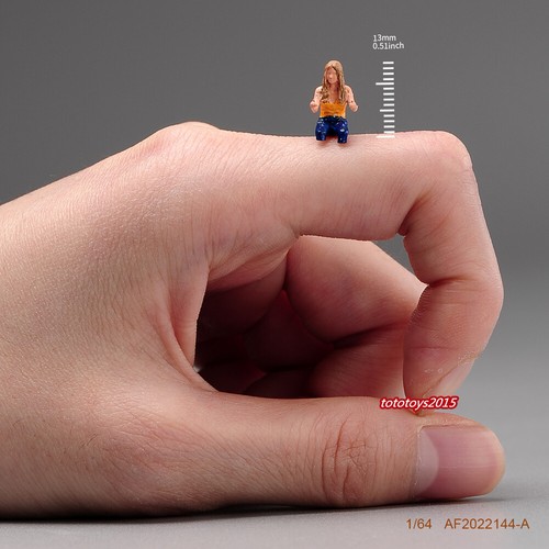 1/64 Driving Girl Scene Props Miniatures Figures Doll Fit Car Vehicle ...