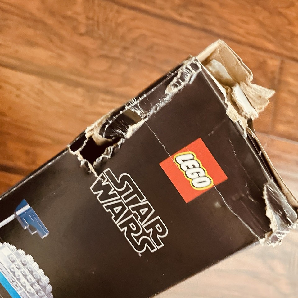 LEGO Star Wars Jango Fett Helmet 75408 *Sealed W/Damaged Corner* | eBay