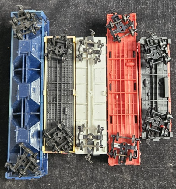 HO Scale Train Car Lot | eBay