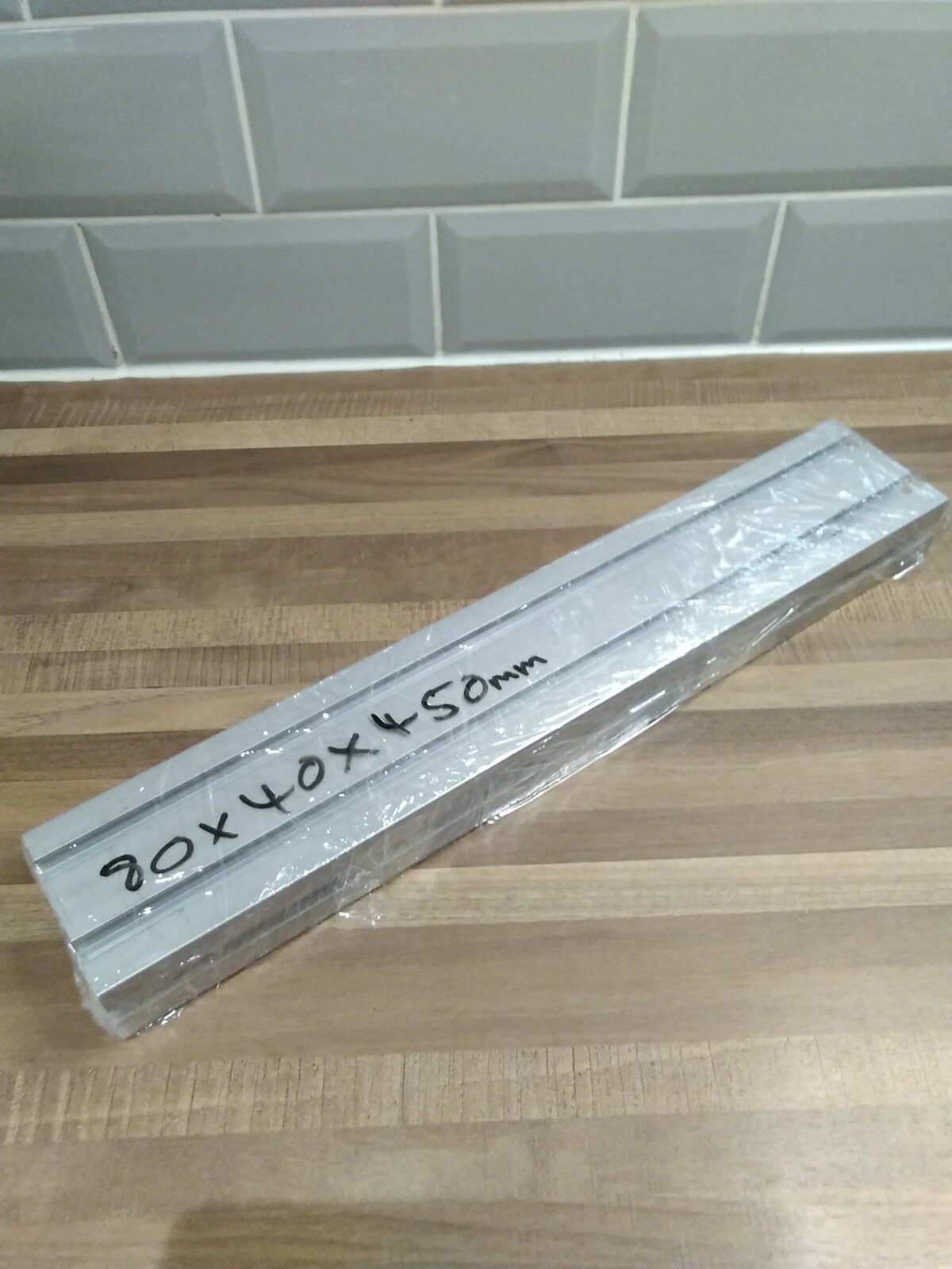 Aluminium T Slot Box Section 80mm Wide, 40mm High, 450mm Long ...