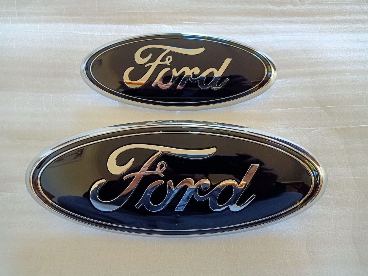GENUINE REAR/FRONT BLACK FORD BADGE EMBLEM OVAL FORD RANGER PX2 PX3 ...