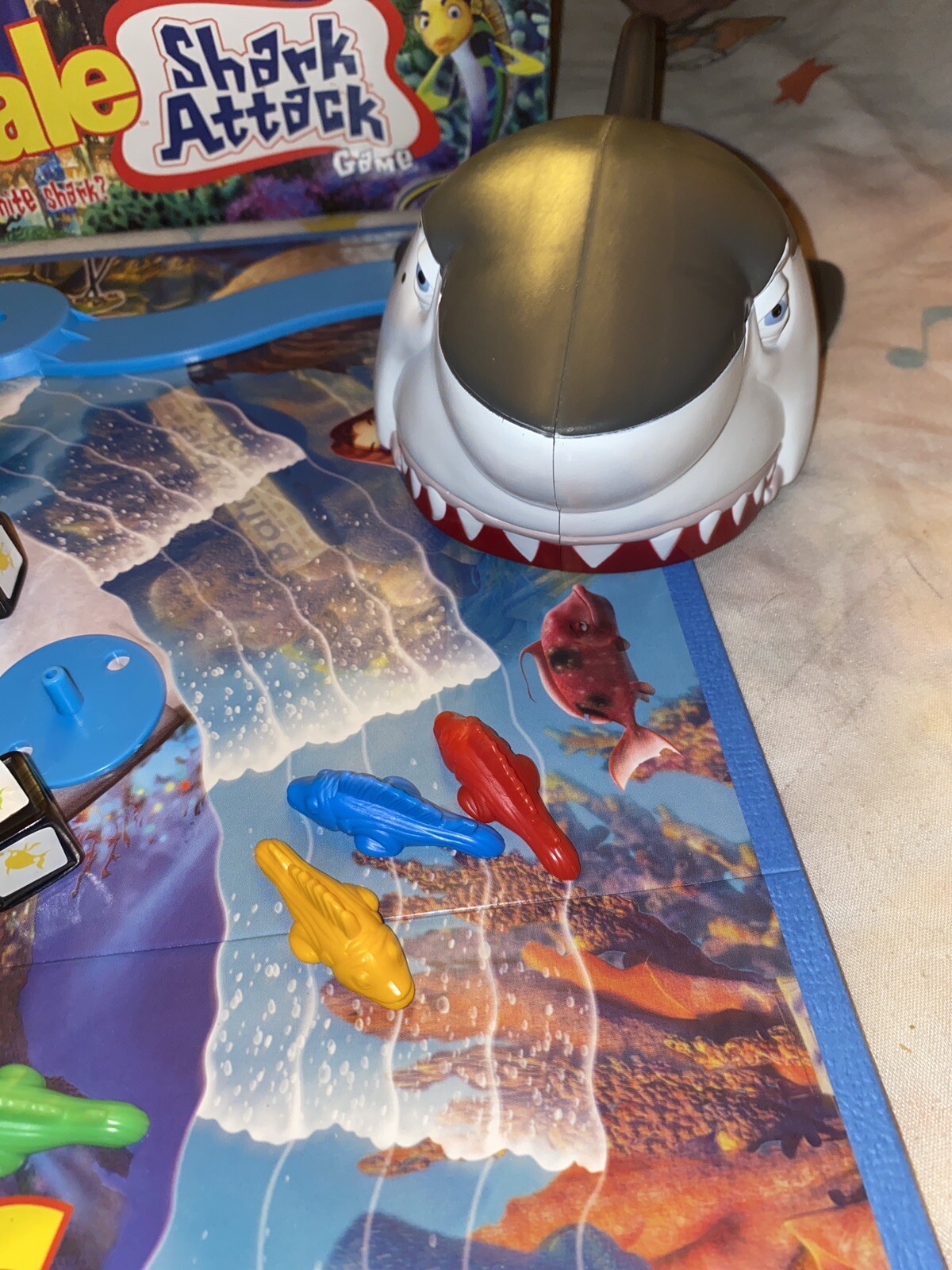 DreamWorks Shark Tales Shark Attack Board Game Complete [ Hasbro 2004 ...
