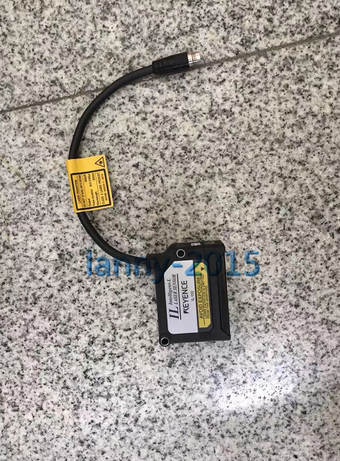 1PC New KEYENCE Laser displacement sensor IL-100 | eBay