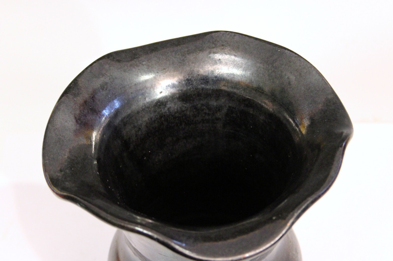Smithfield North Carolina Vase Pottery Old Vintage Ruffled Black Label ...