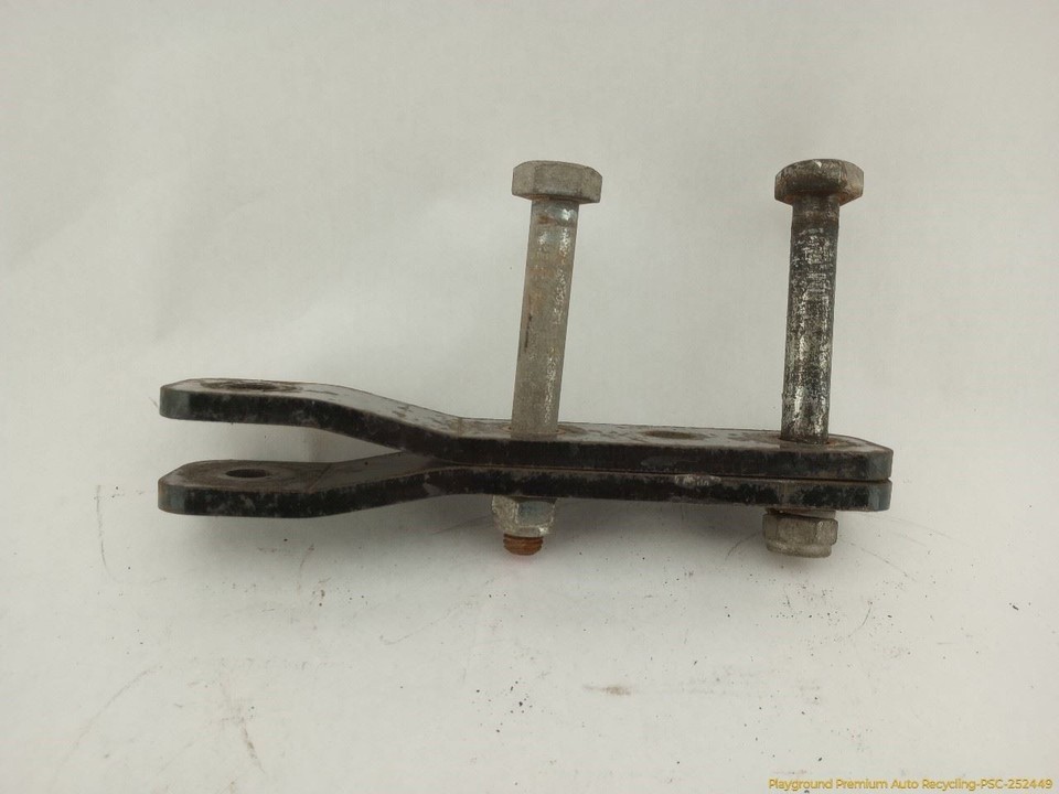 Mitsubishi Delica L300 Van Pair Of Rear Leaf Spring Shackle Fits 1986 ...