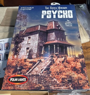 Polar Lights The Bates Mansion from Psycho Model Kit 5028 Unassembled ...