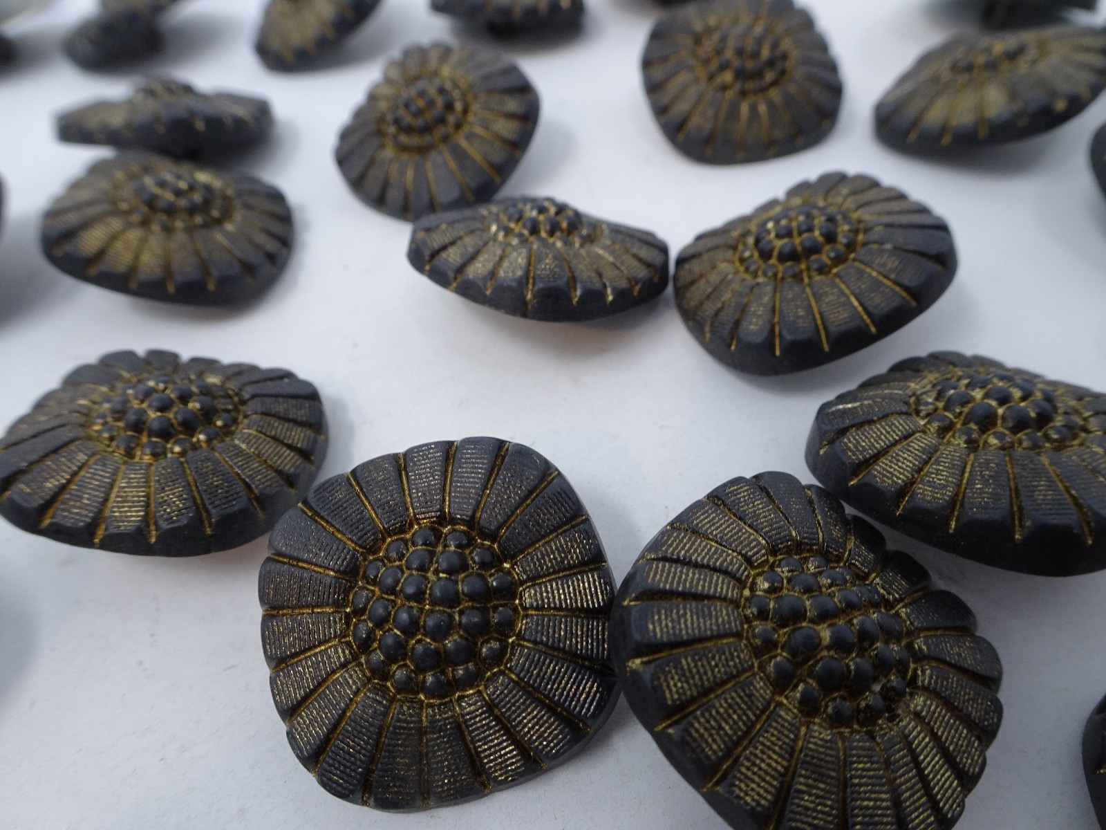 Vintage Gold and Black Round Sunburst 3D Shank Buttons 24mm Lot of 100 ...