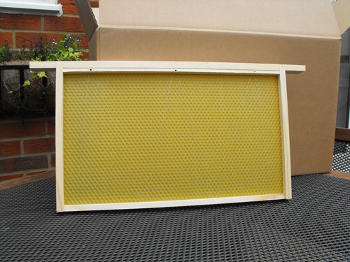 DN1 & SN1 National/WBC Frames & Unwired Beeswax Foundation Assembled 10 of each | eBay UK