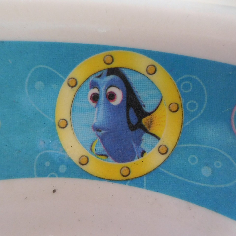 Deep plate Disney PIXAR FINDING NEMO fish HOME presence SPEL N6314 | eBay