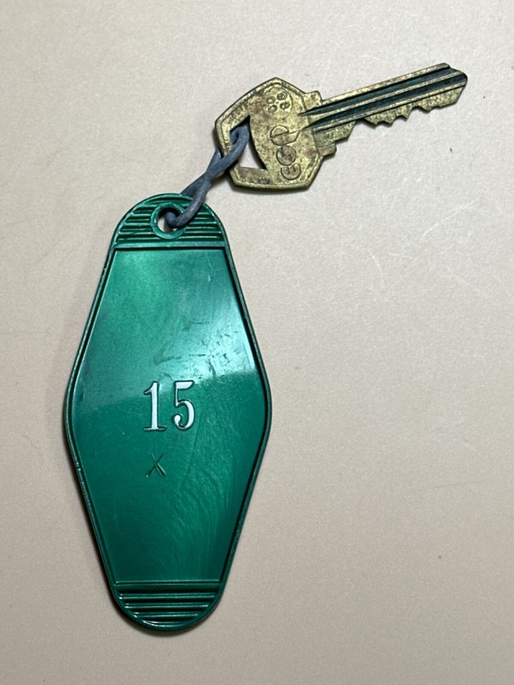 Holiday Inn Hotel Motel Room Key Fob & Key Melrose Park Illinois #606 ...