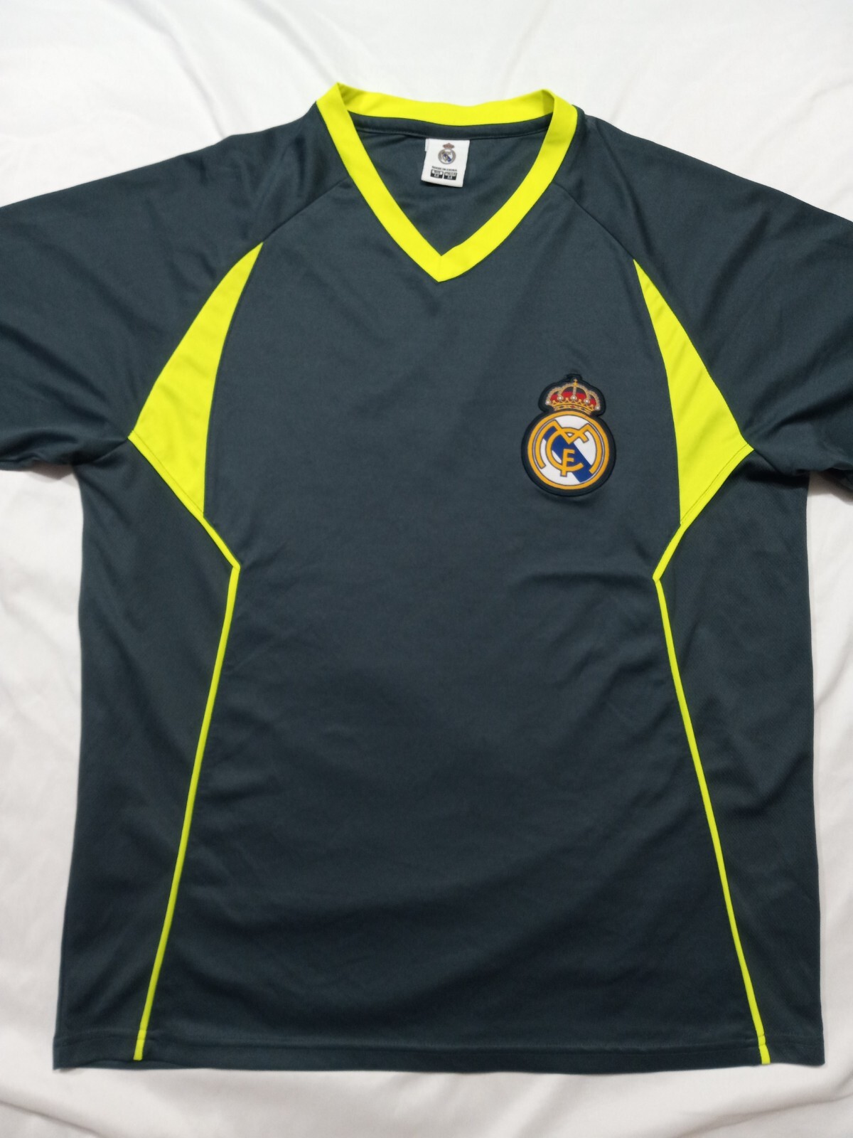 Real Madrid MCF Soccer Jersey Size Medium Gray/Green Short Sleeve | eBay