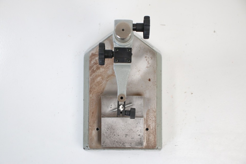 Mitutoyo 215-640 side hole gage indicator comparator test stand #11 | eBay