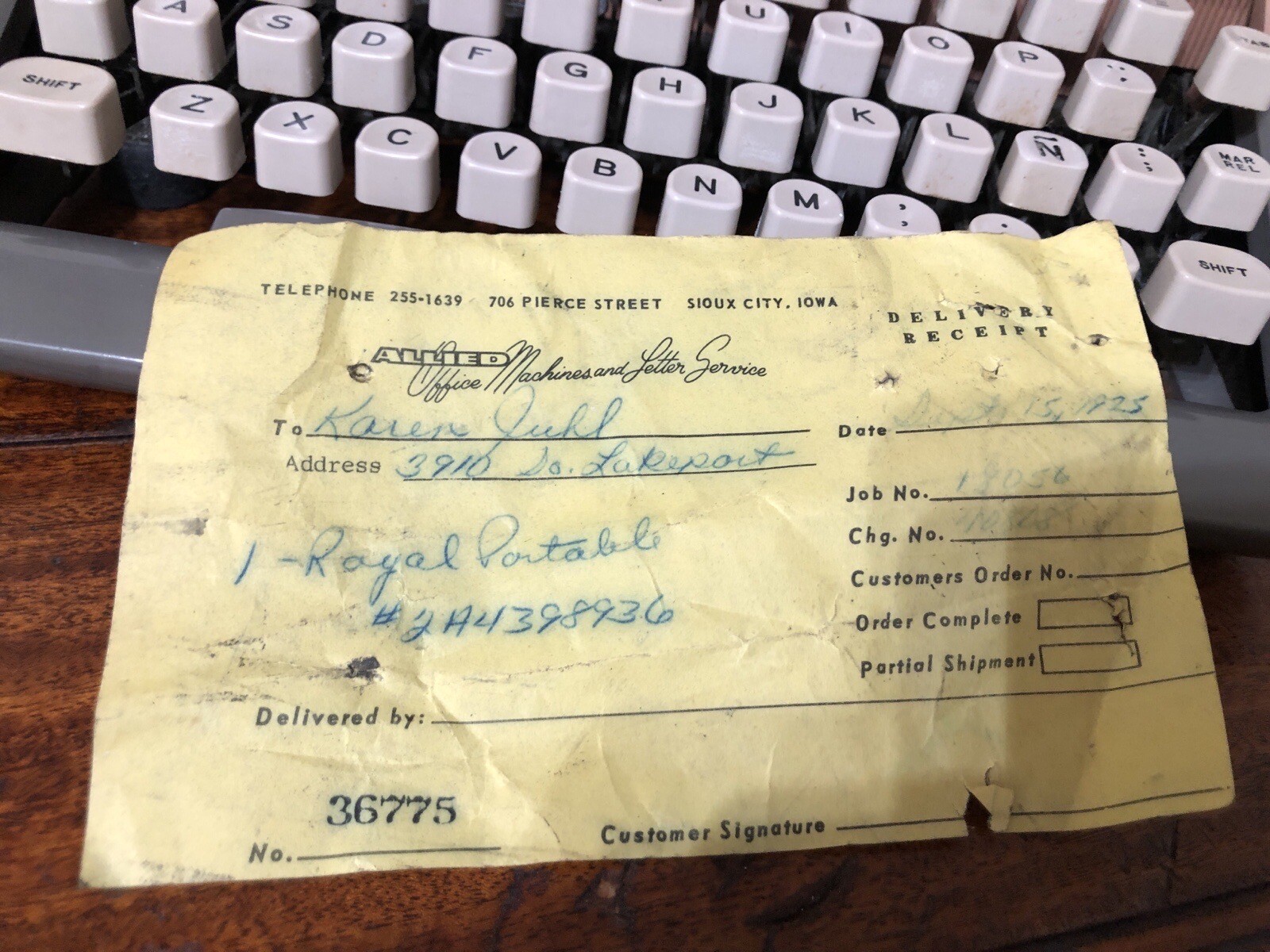 vintage Royal Typewriter With Original Receipt | eBay