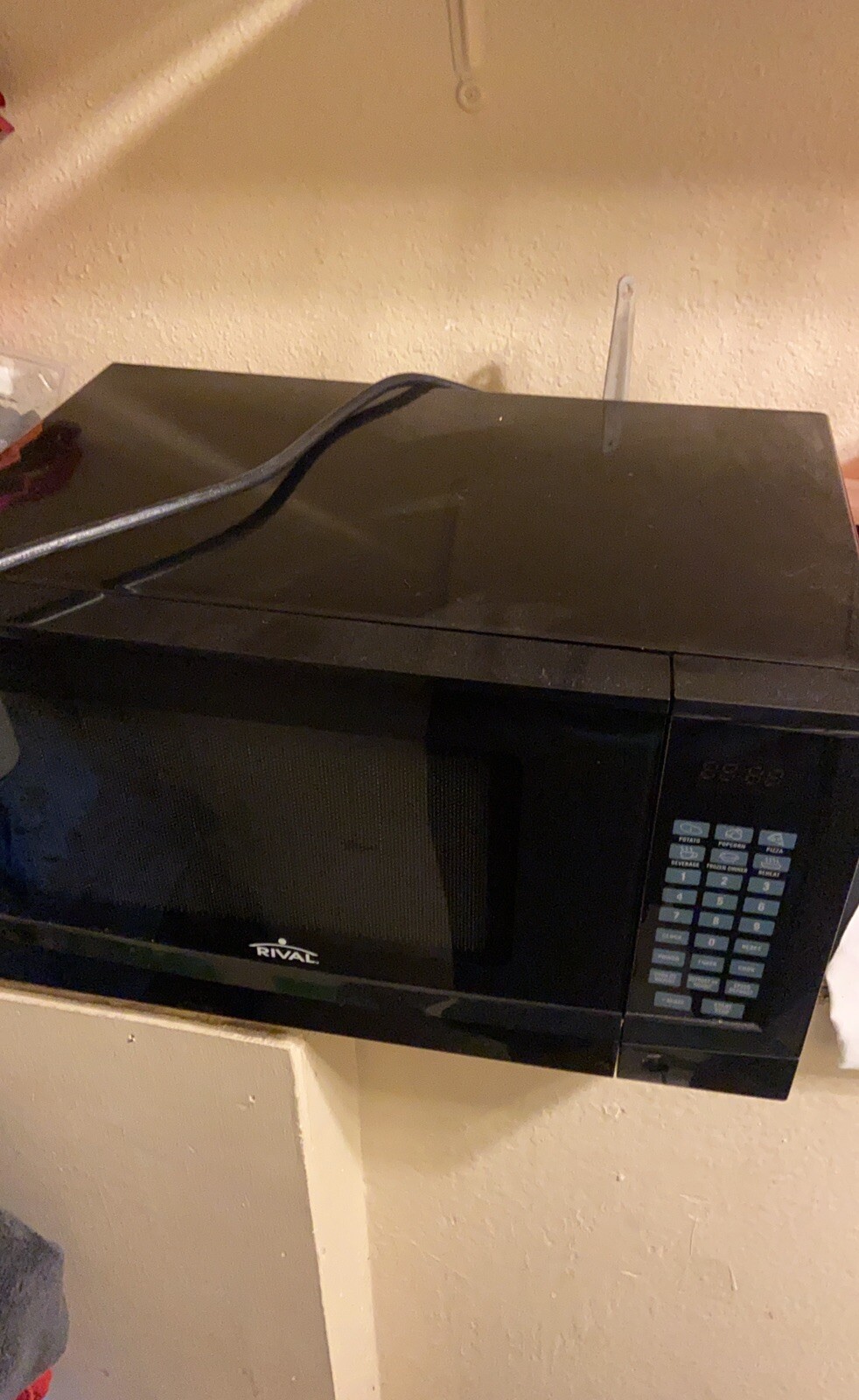 Rival 0.7 Cu. Ft. Digital Microwave Oven (Black, 700W) | eBay