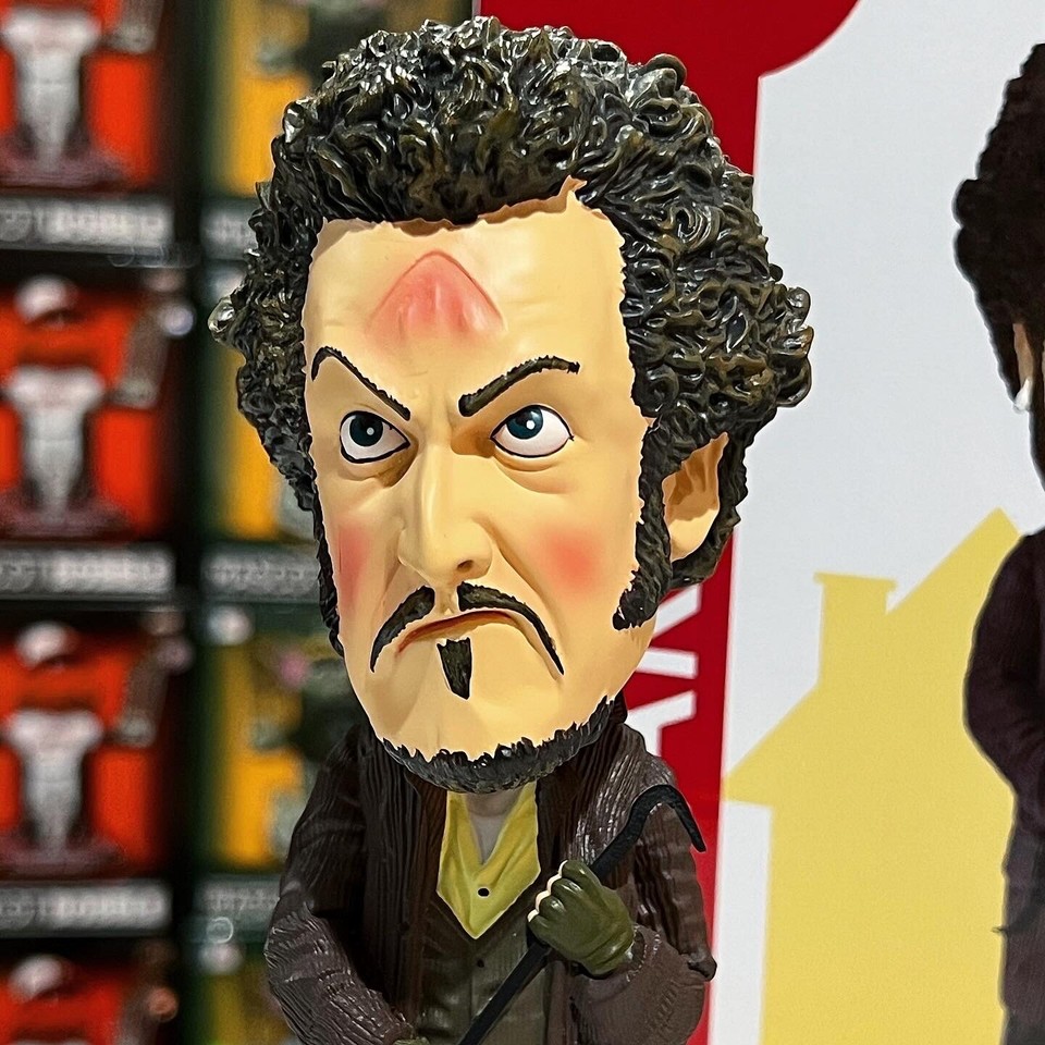 MARV MURCHINS Home Alone Burglar "Wet Bandits" Christmas Movie ...