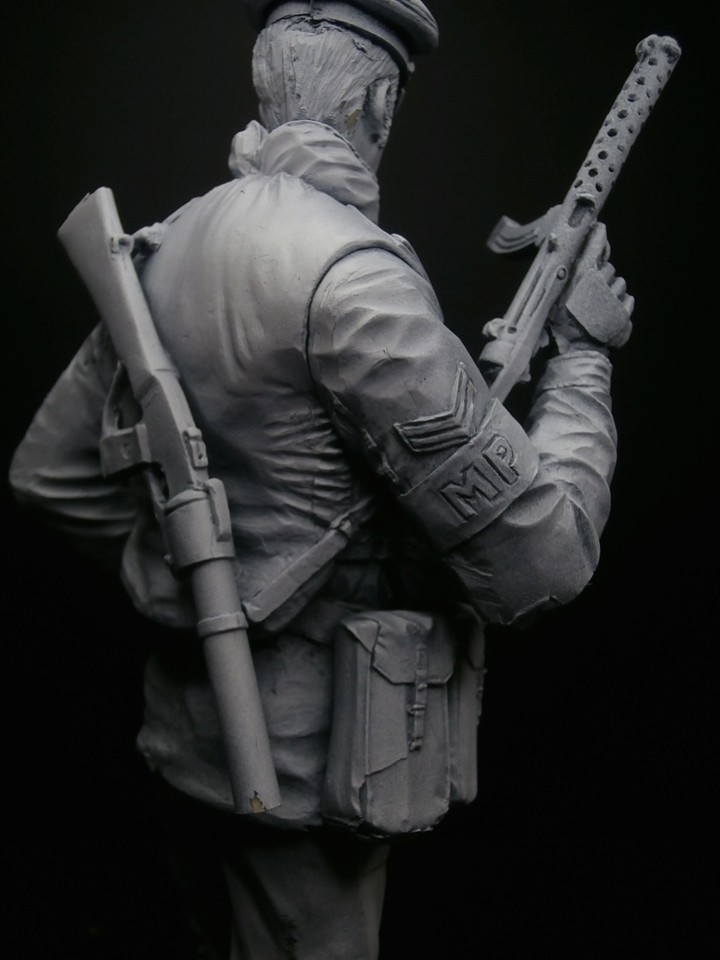 200mm assembled model. British Army Op. Banner. Royal Military Police ...
