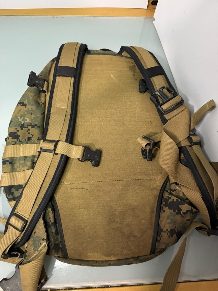USMC Marine Corps APB03 1NBA3 Assault Pack M67854-03-D-3025 Needs Love ...