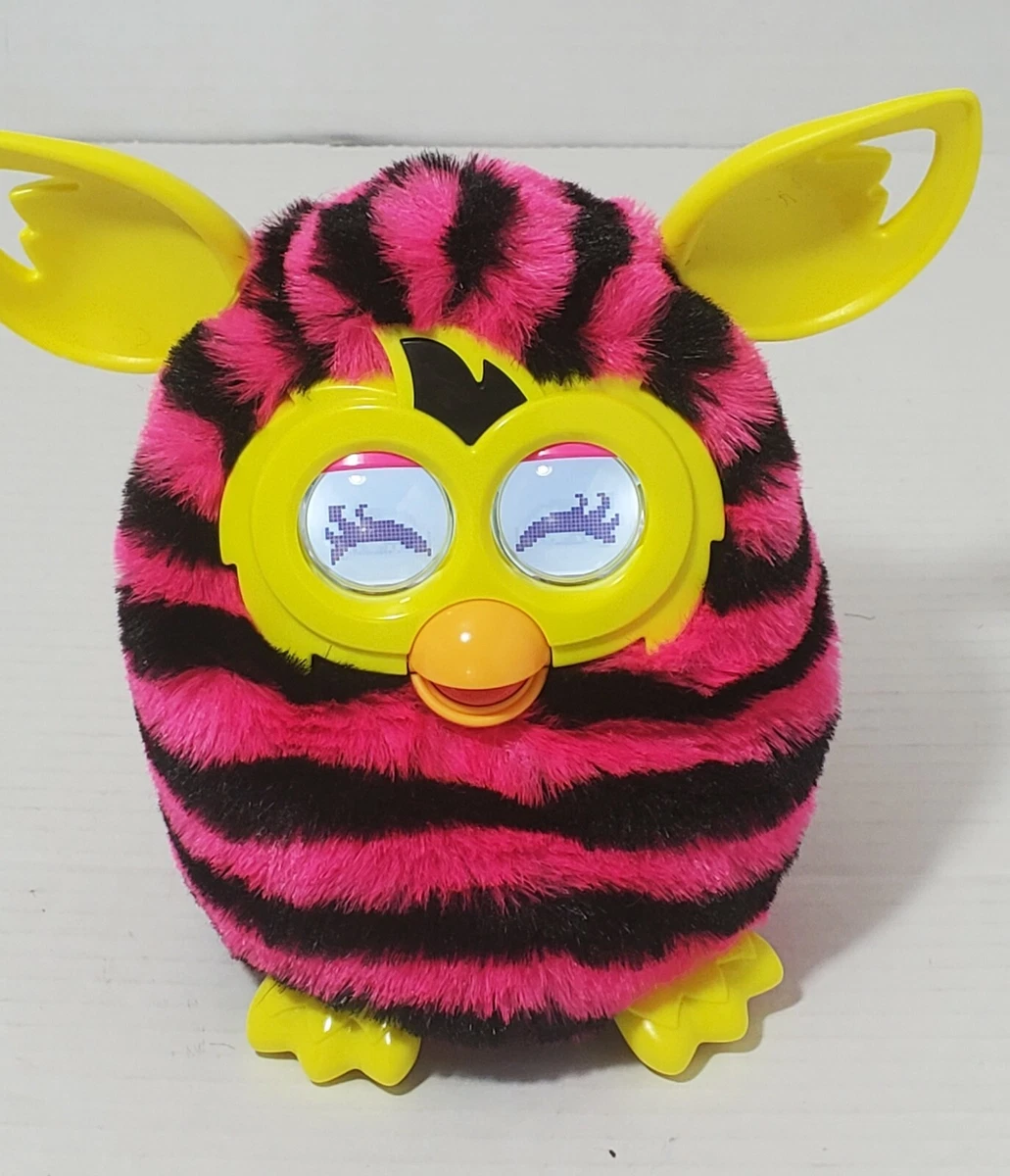 Furby 2022 Pink