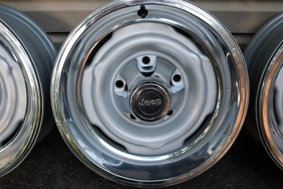 JEEP COMMANDO CJ5 CJ6 CJ7 CJ8 15X6 STEEL WHEELS 5X5.5 BC | eBay