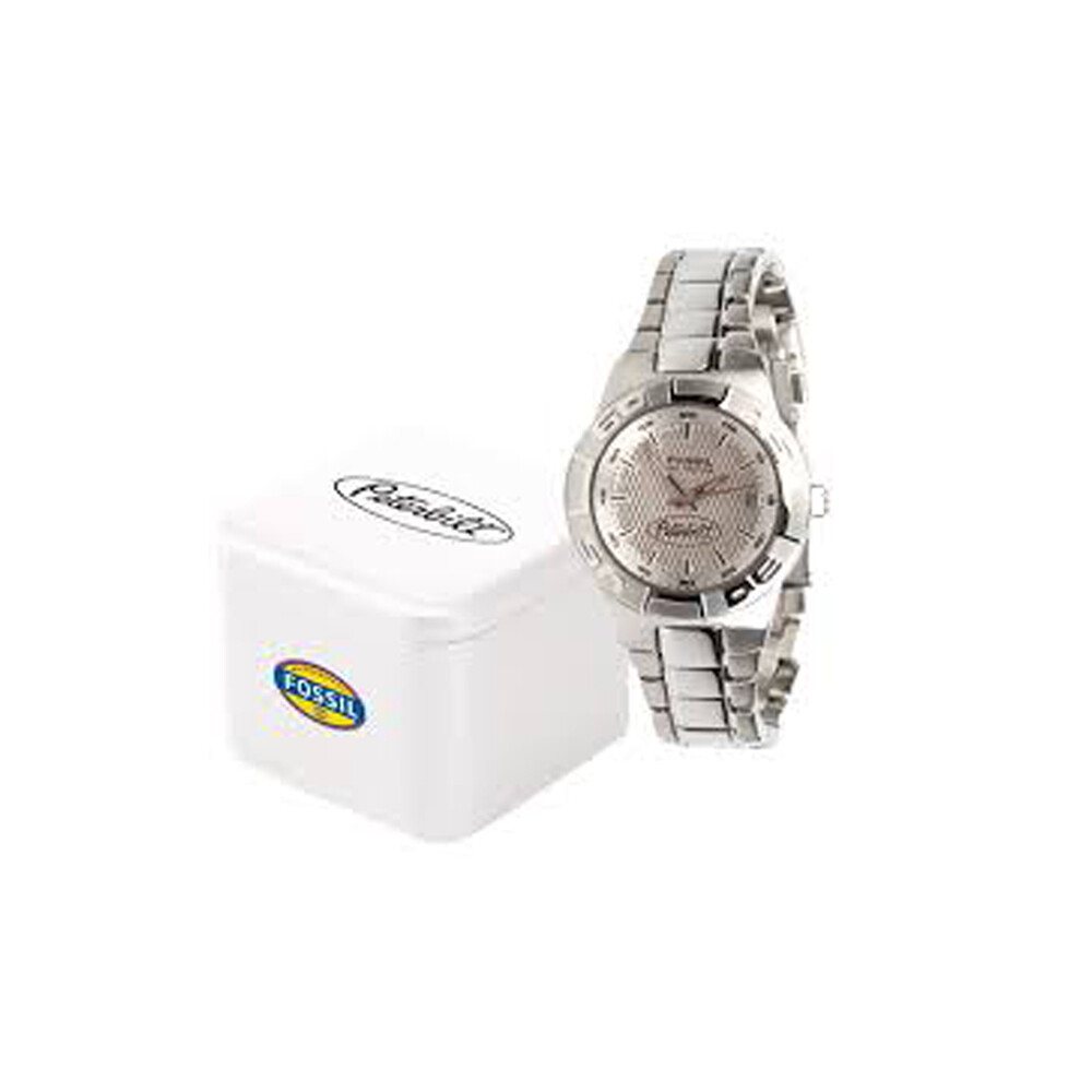 Peterbilt trucks Silver scratch resistant Ladies classic watch diesel ...